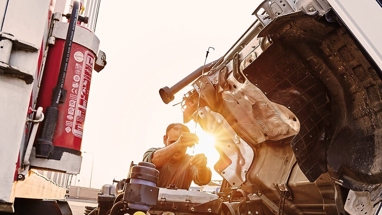 Shell Rimula CK-4 new engine oils | Shell Qatar